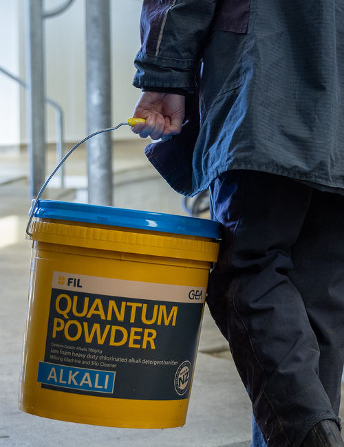 FIL | Dairy Cow Care - Dairy Hygiene - Farm Hygiene